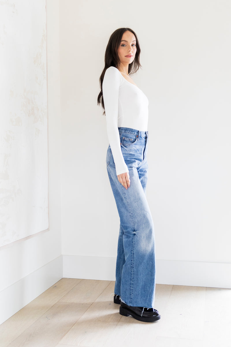 Tanner Long Sleeve Scoop Neck Top in White – PRIV Collections